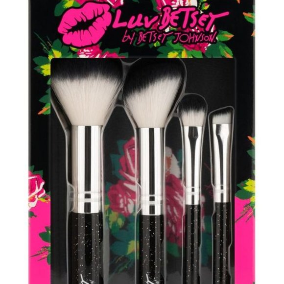 Betsey Johnson | Makeup | Betsey Johnson Makeup Brush Kit | Poshmark